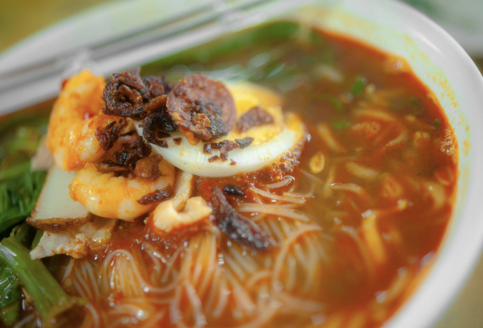 Prawn Mee (Hae Mee) – A Fiery Prawn Noodle Soup - MacCrate